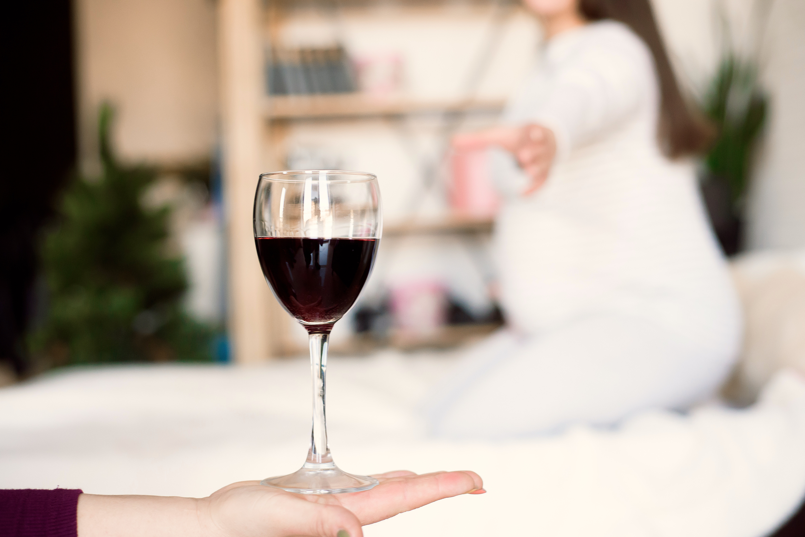 La exposición prenatal al alcohol afecta al desarrollo del bebé, según ...
